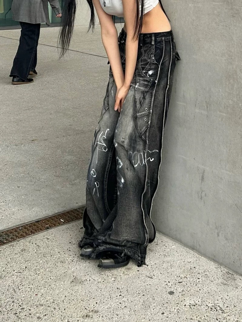 Shadow Graffiti Fade Oversized Pants – WEIRDPLANET